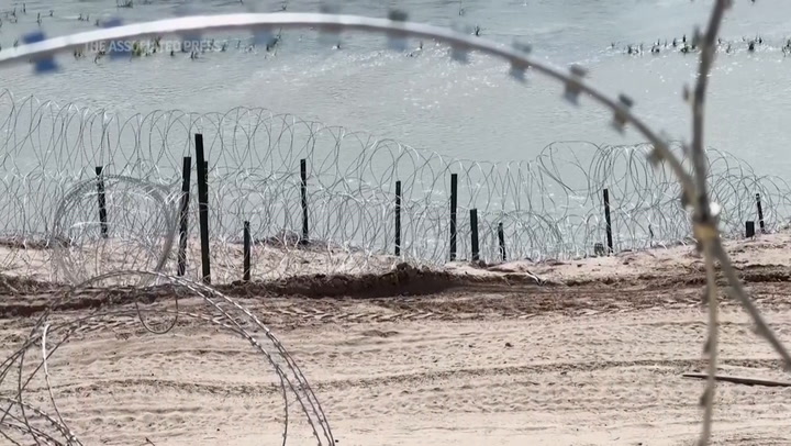 National Post | Texas Installs Buoys And Razor Wire On Us-Mexico Border