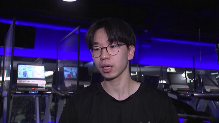 National Post | A S. Korean Gym, On Its First Day Without Masks