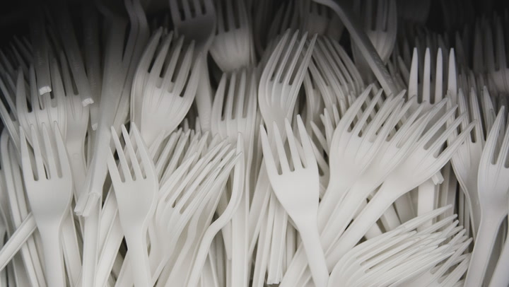 Toronto Sun | WHAT A LOAD OF TRASH: Trudeau banning single use plastics ...