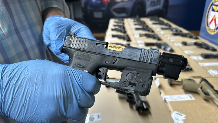 Toronto Sun | 28 "CRIME GUNS" SEIZED: North York hotel employee assists ...